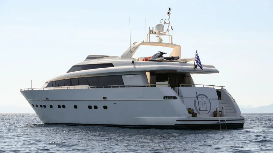ZEN yacht for charter (Sanlorenzo, 26.8m, 2004)